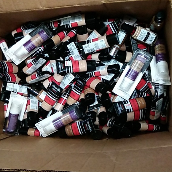 Makeup | Covergirl Outlast Foundation | Poshmark